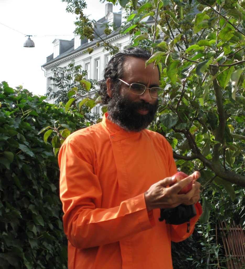 23 Set 17h30: Abertura de atividades – yoga, meditação com Dada, jantar ...